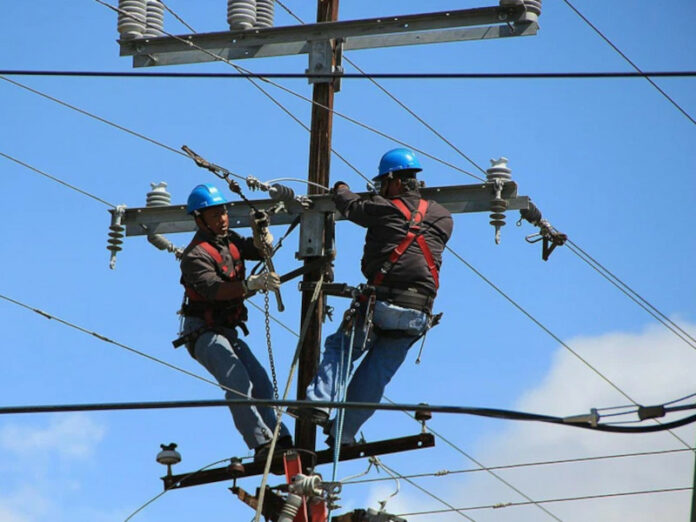 Eskom workers under attack from thugs | Scrolla.Africa