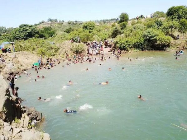 Scores still flock to Nseleni ‘swimming pool of death’ | Scrolla.Africa