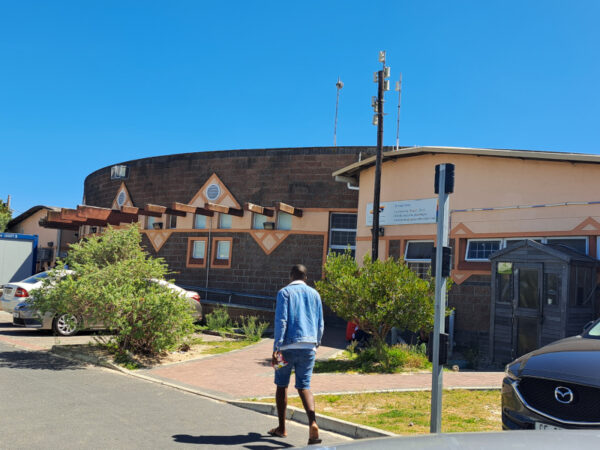 Rude nurse bullies desperate patients - Scrolla.Africa