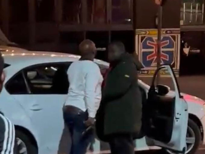 Watch Cop Guns Down Fellow Officer Outside Nightclub Scrolla Africa