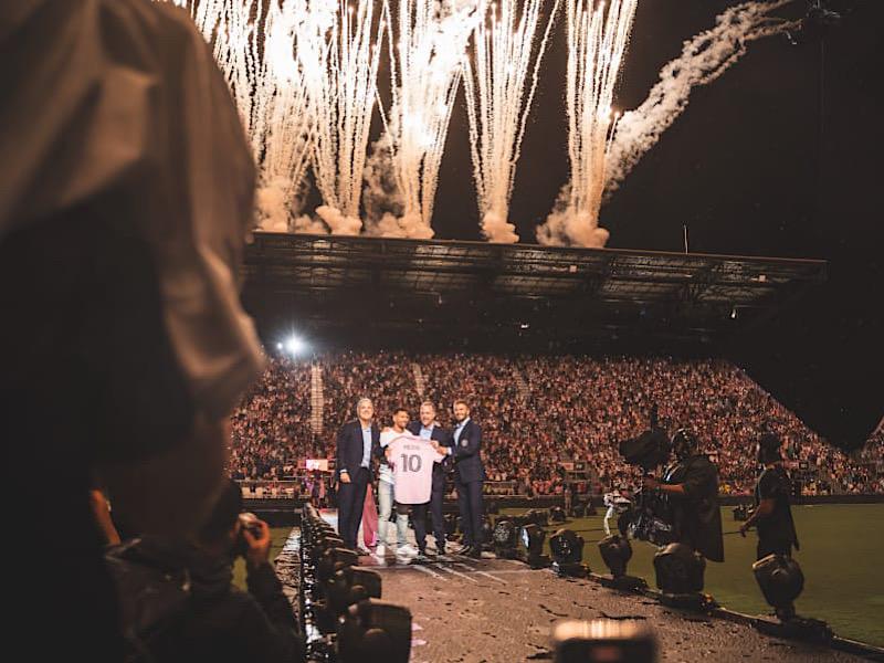Inter Miami unveil Messi to thousands of jubilant fans | Scrolla.Africa