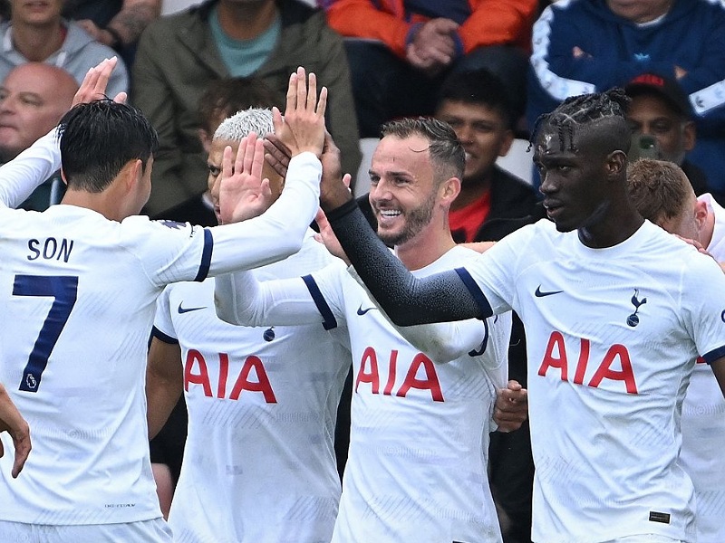 Spurs go marching on | Scrolla.Africa