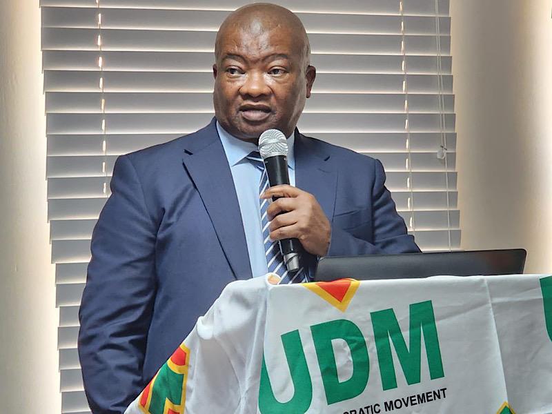 Bantu Holomisa clings to power as UDM turns 26 | Scrolla.Africa