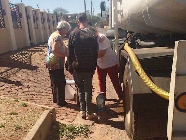 Jo’burg suburbia working on toyi-toyi strategy | Scrolla.Africa