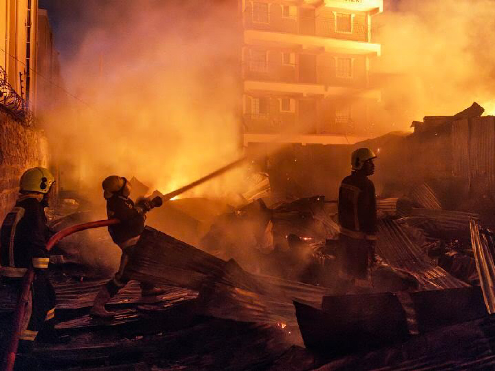 Gas blast kills three and injures hundreds in Nairobi | Scrolla.Africa