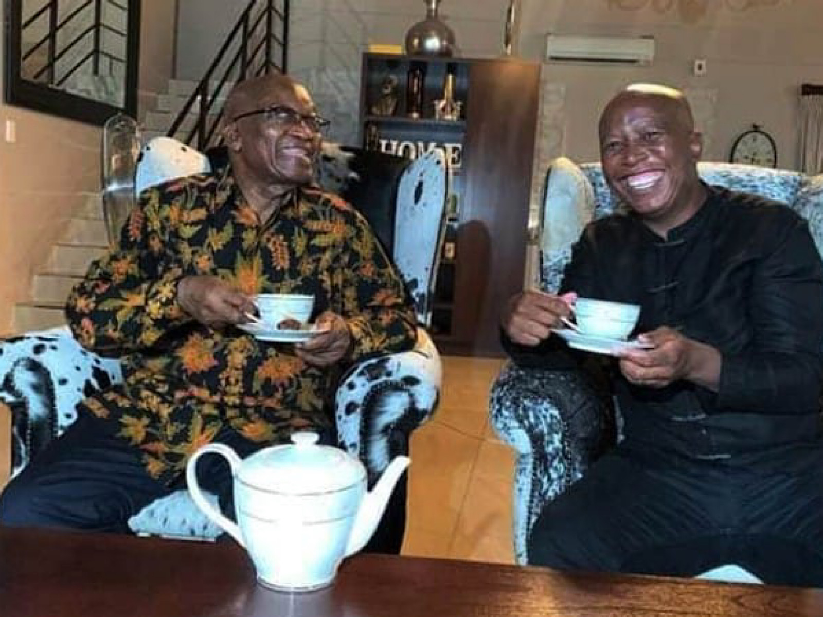 Will the ANC dance with devils to survive? - Scrolla.Africa