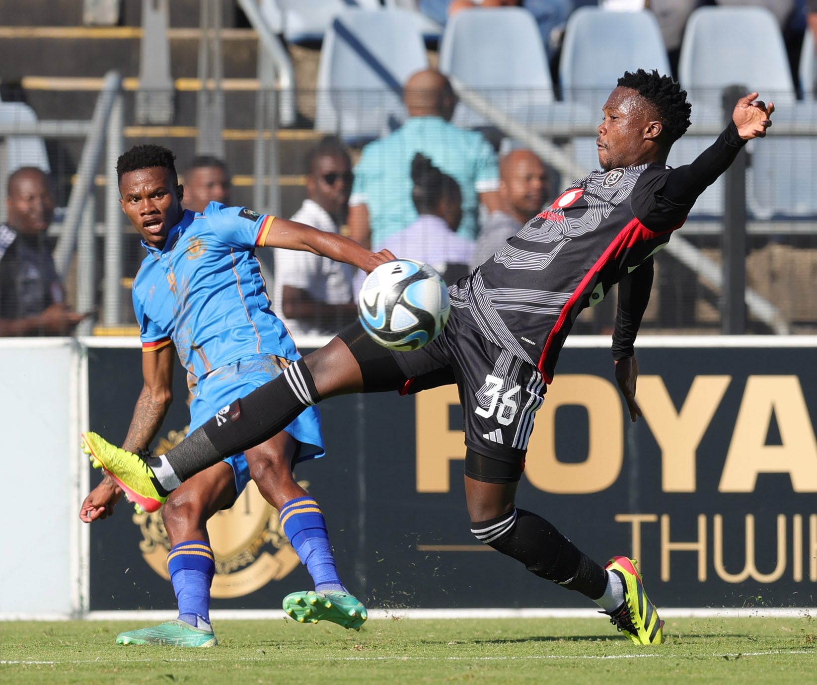 Pirates in Royal AM blitz to turn the heat on Stellies - Scrolla.Africa