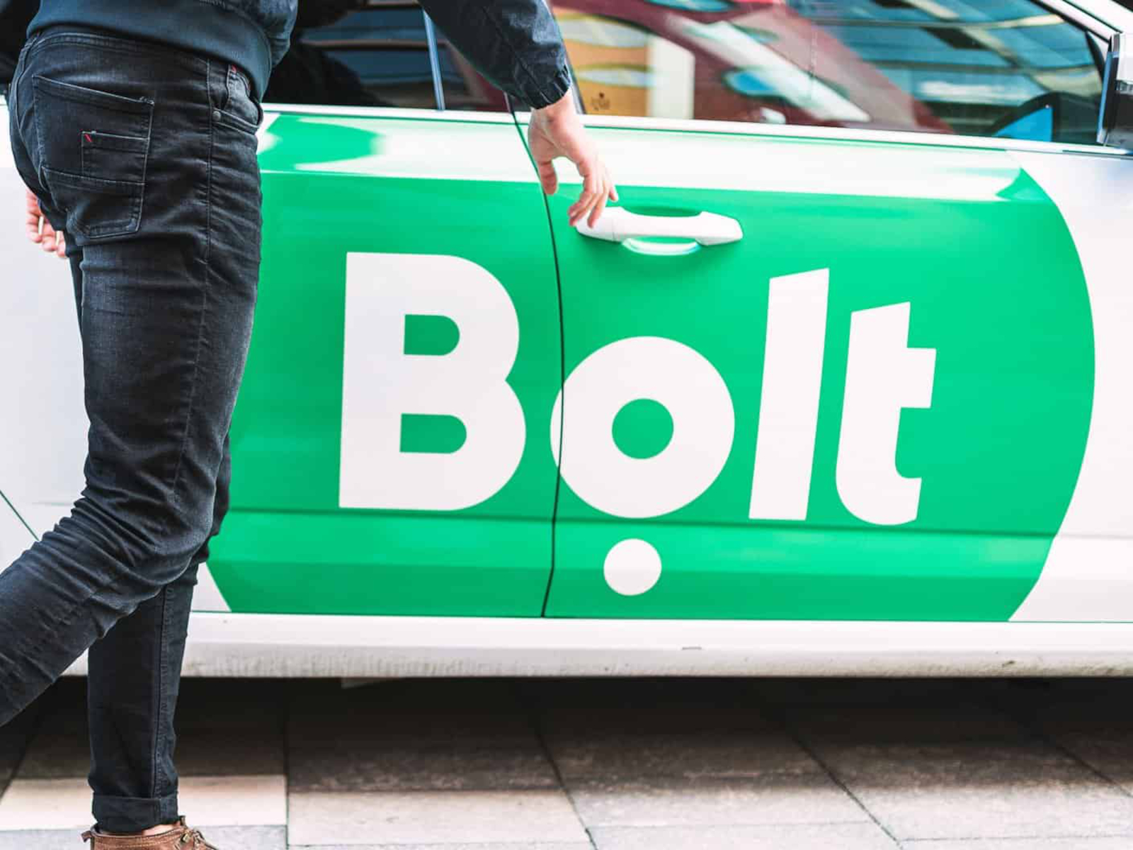 Bolt driver stabs two women passengers | Scrolla.Africa