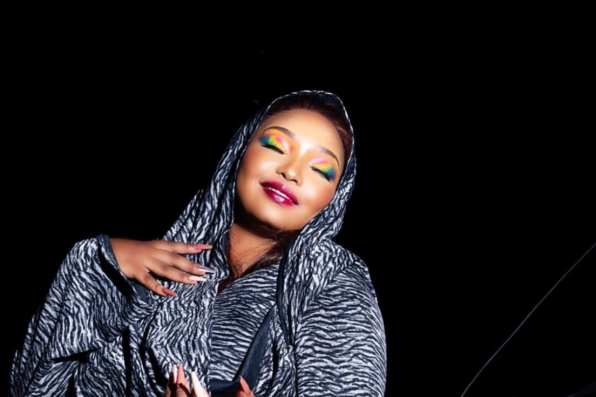 Poisoned singer Rethabile Khumalo is fighting for her life | Scrolla.Africa