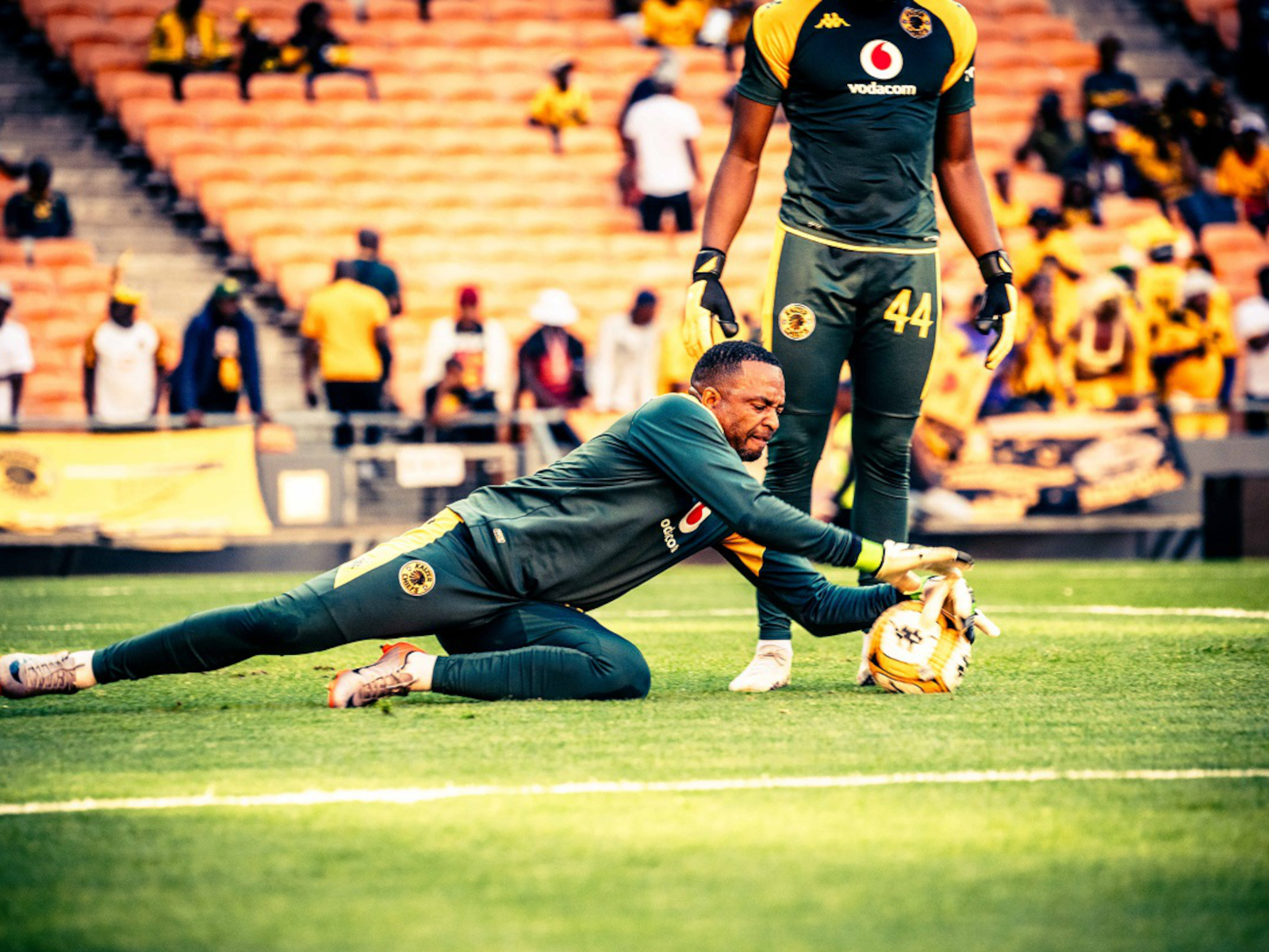 Chiefs head to Turkey without Khune | Scrolla.Africa