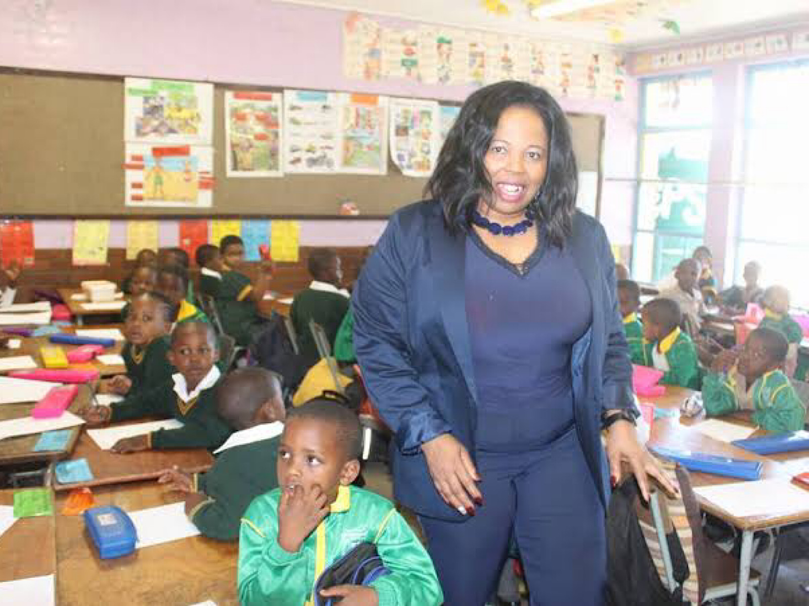 Angry parents chase principal off school premises - Scrolla.Africa