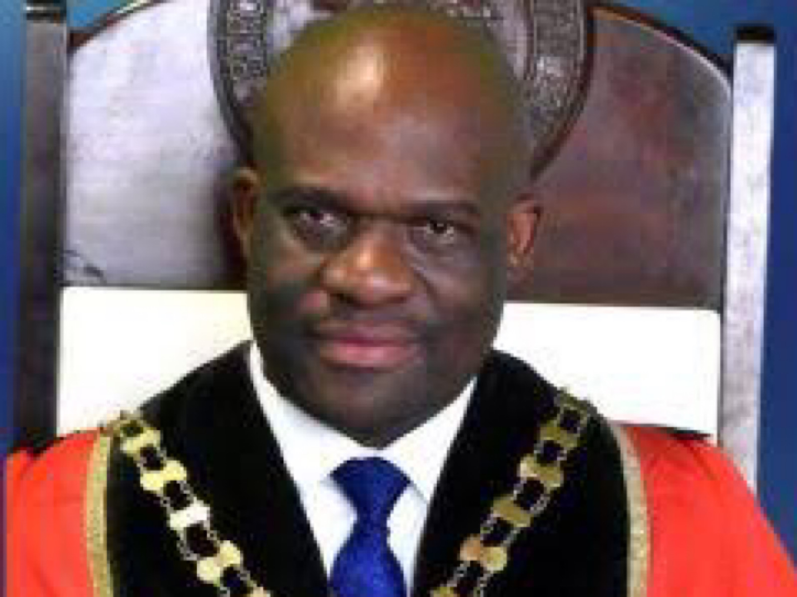 Sleepy mayor can snore for a little bit longer - Scrolla.Africa