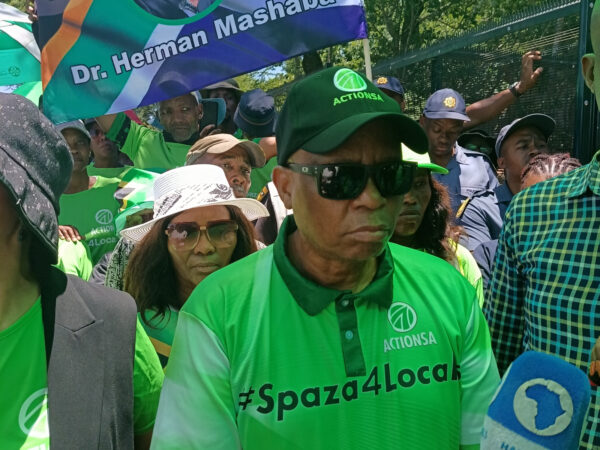 Local shop owners demand foreign spaza shops be closed - Scrolla.Africa