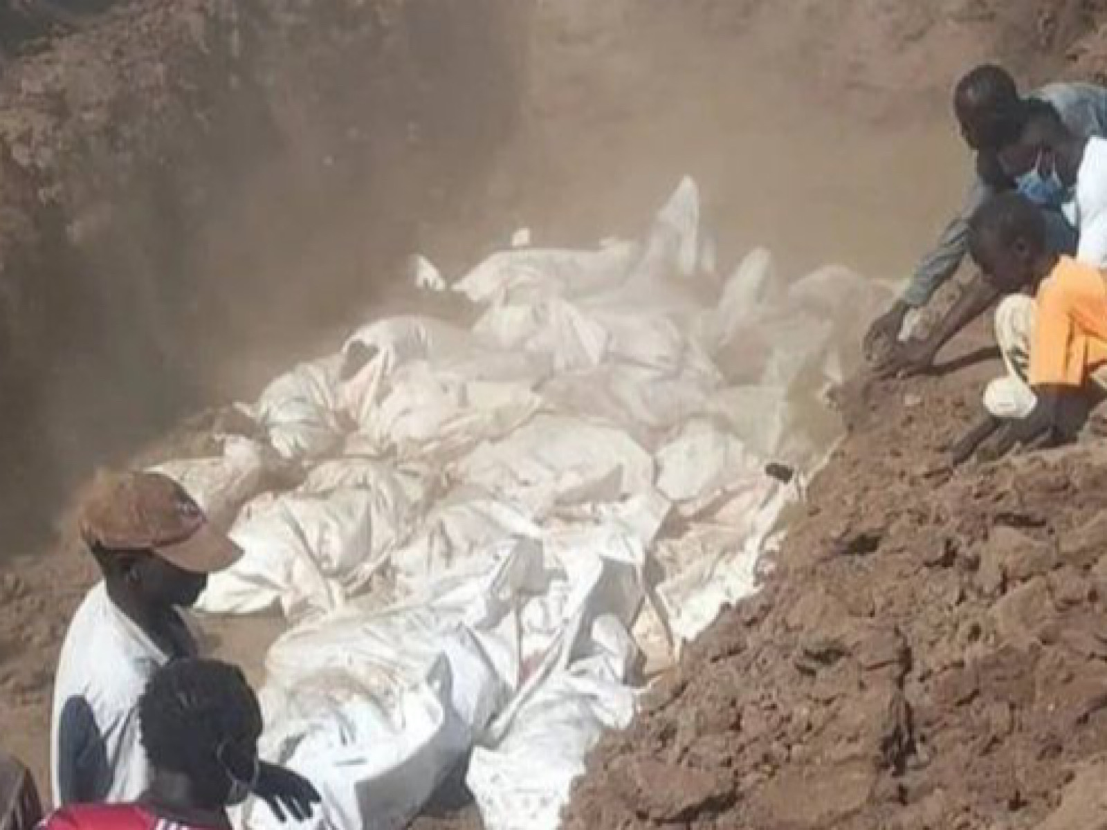 World news bites: Over 100 killed in Sudan market bombing - Scrolla.Africa
