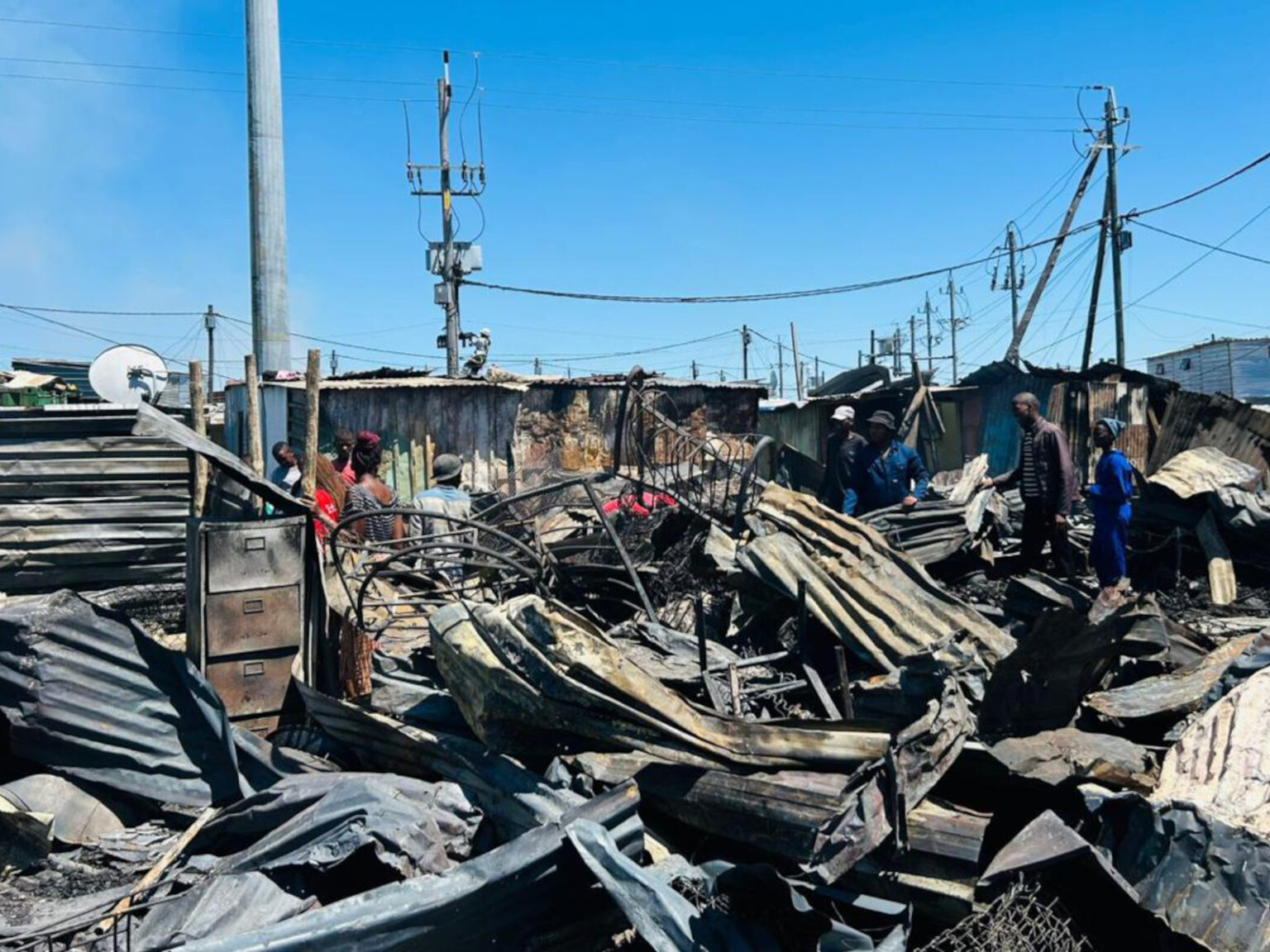 Dozens of shacks burn in Dunoon fires | Scrolla.Africa