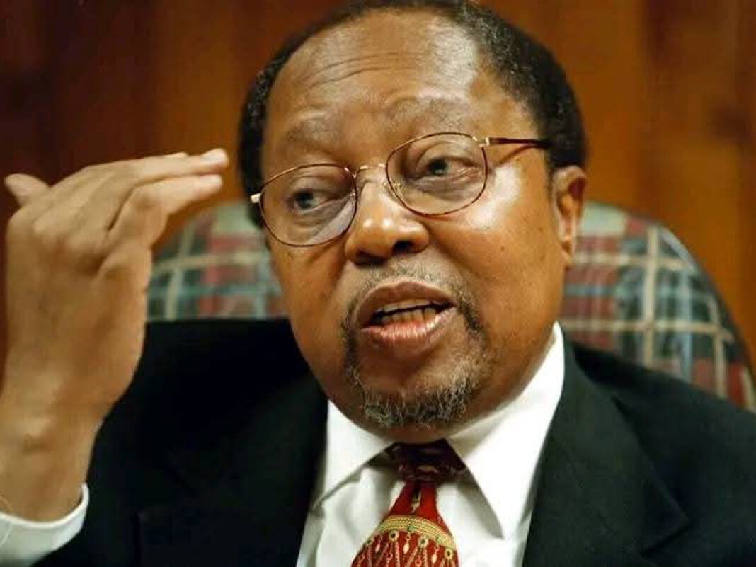 Inaugural Inkatha secretary-general Bengu honoured for political ...