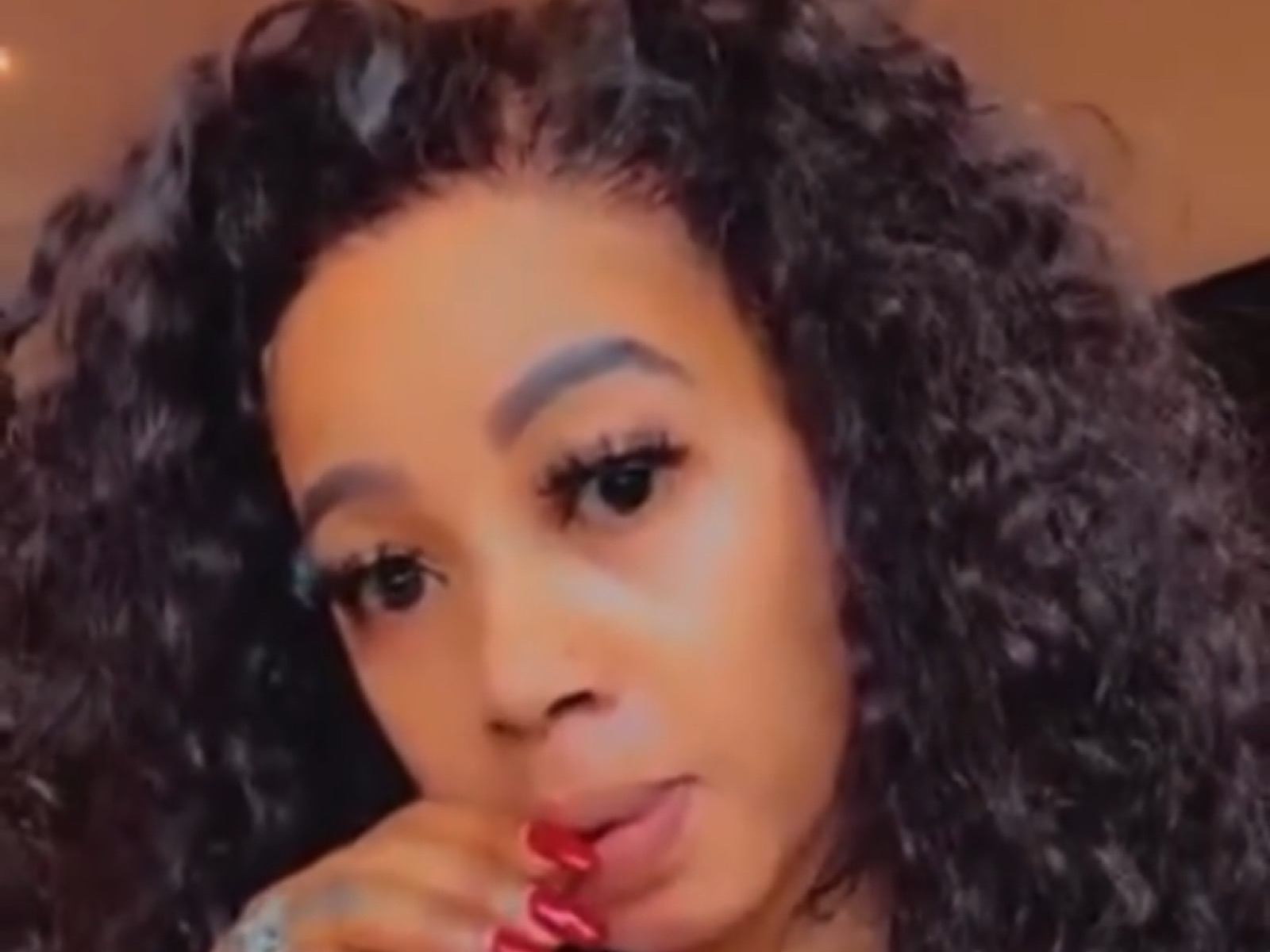 Kelly Khumalo on raising children who look like abusive exes - Scrolla ...