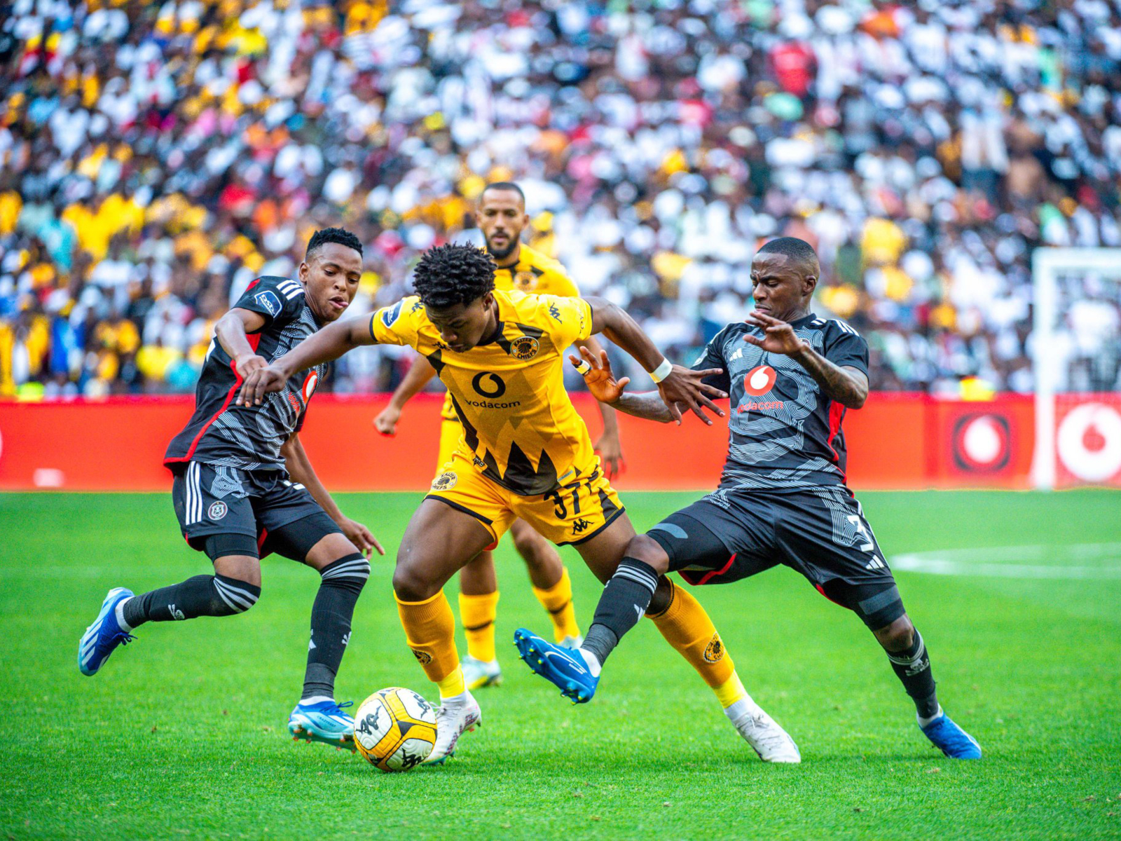 Pirates and Chiefs ready for battle - Scrolla.Africa