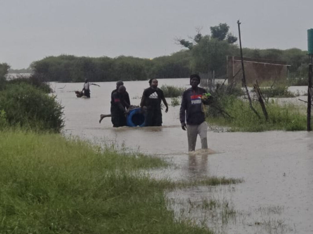 Man dies as floods trap North West villagers - Scrolla.Africa