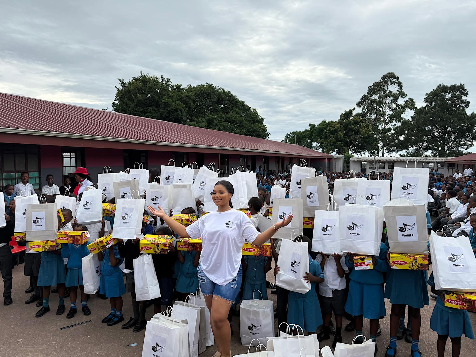 Mawhoo shares blessings with KZN school children | Scrolla.Africa