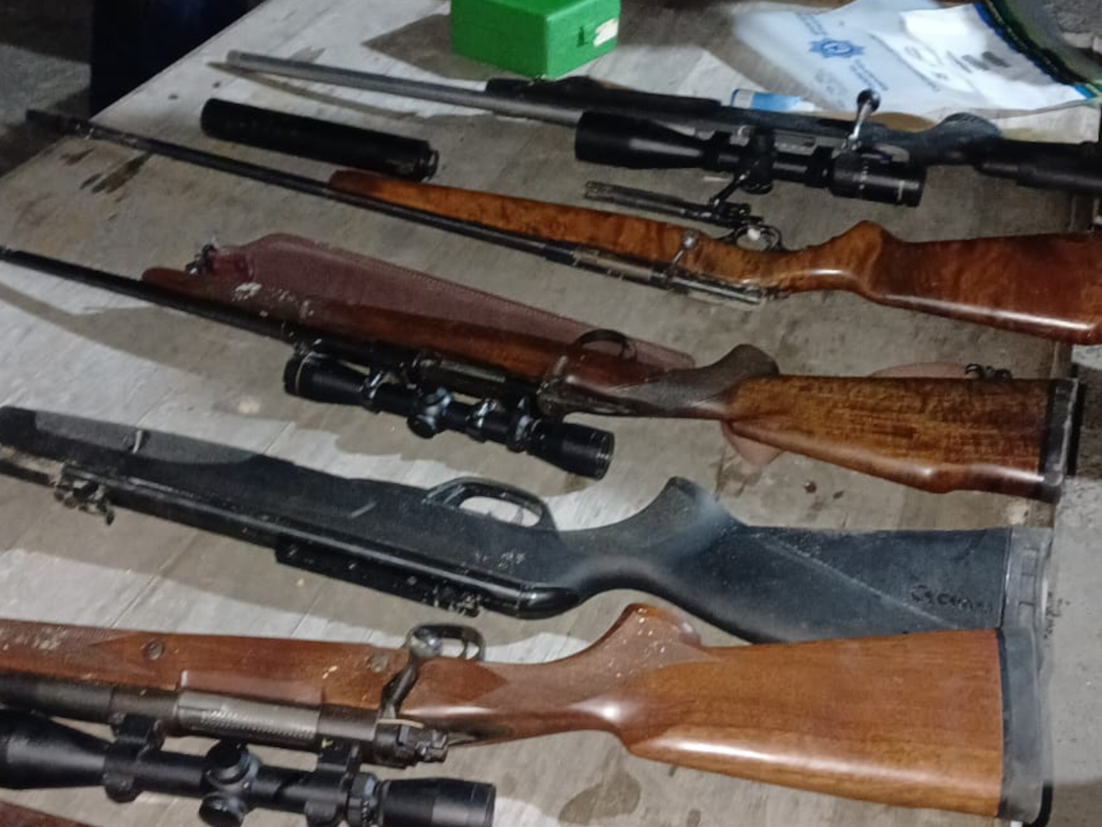 Police catch two men with six hidden rifles | Scrolla.Africa