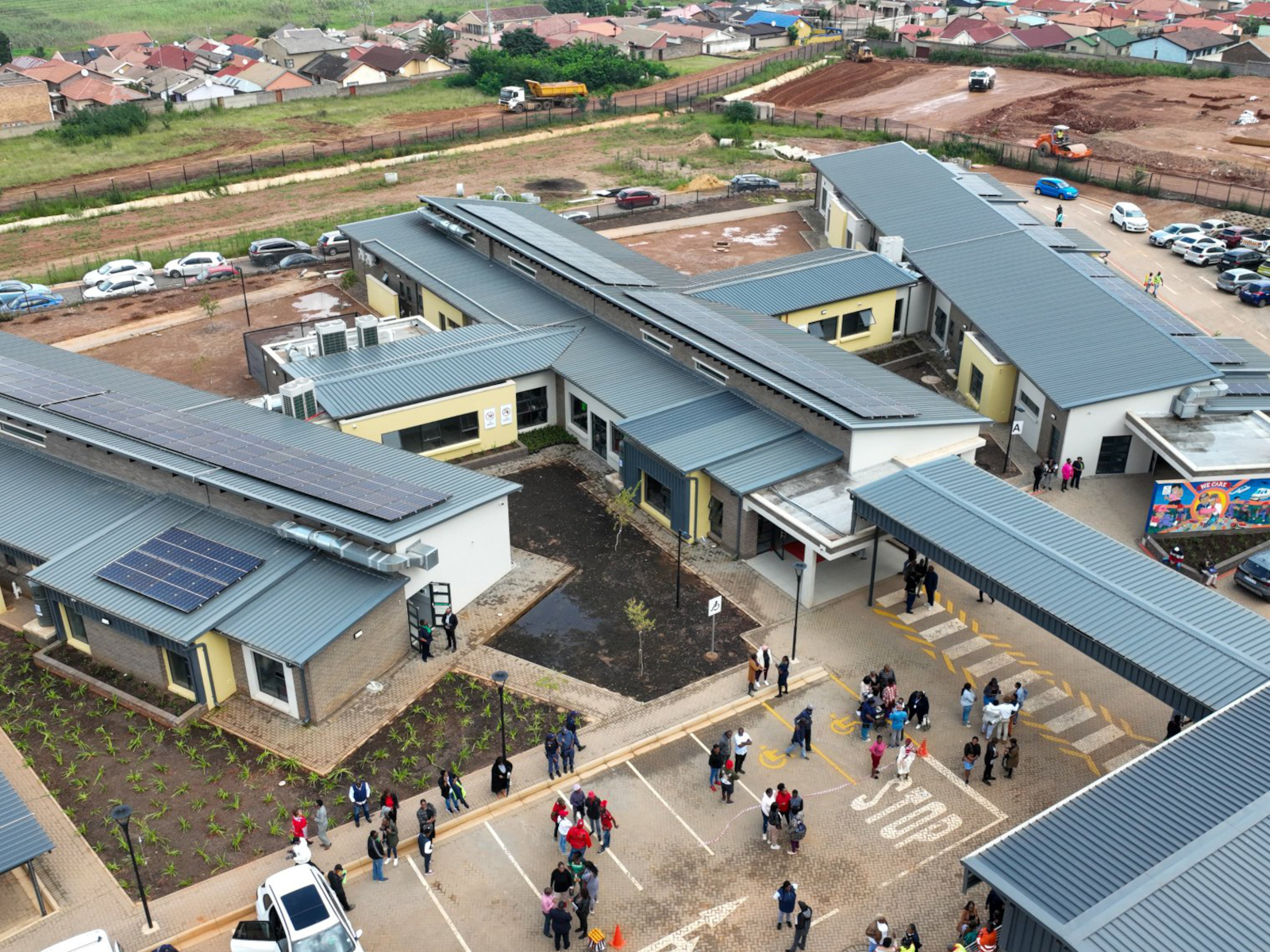'We finally have a real clinic' say happy Naledi residents - Scrolla.Africa