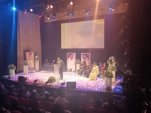 Don Mlangeni-Nawa remembered as mentor, legend and friend - Scrolla.Africa