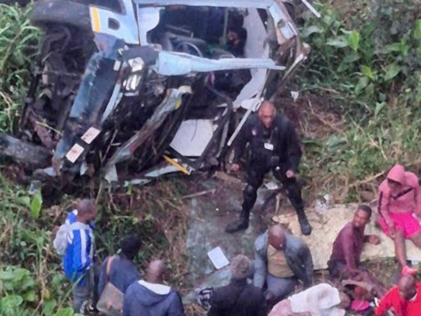 Three die as bus falls off Tongaat bridge | Scrolla.Africa
