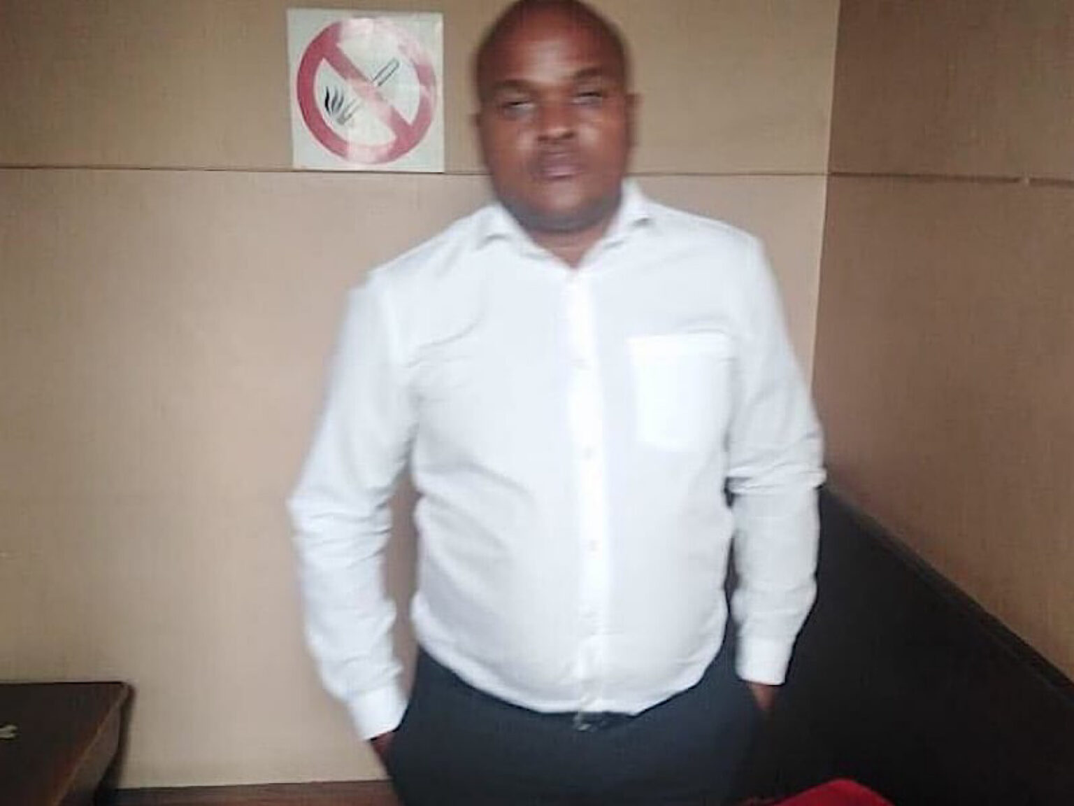 Fake lawyer arrested AGAIN minutes after court sentencing - Scrolla.Africa