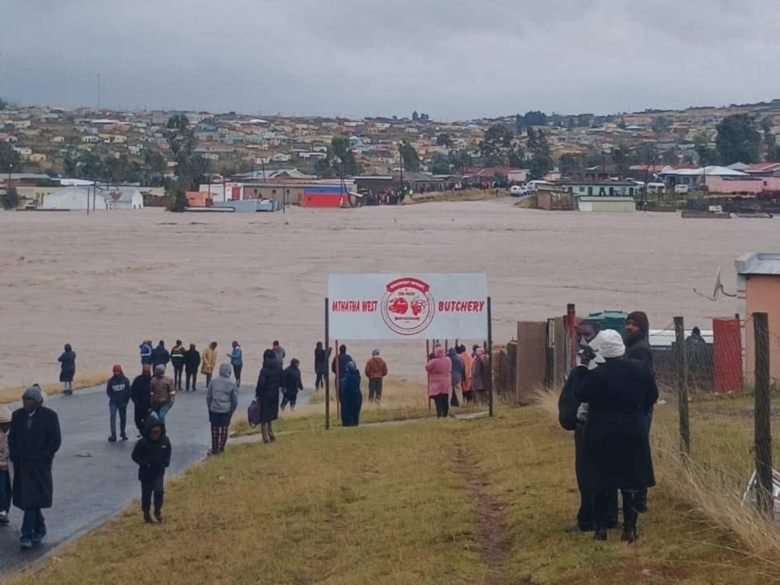 Seven dead and 10 still missing as floods hit Eastern Cape - Scrolla.Africa