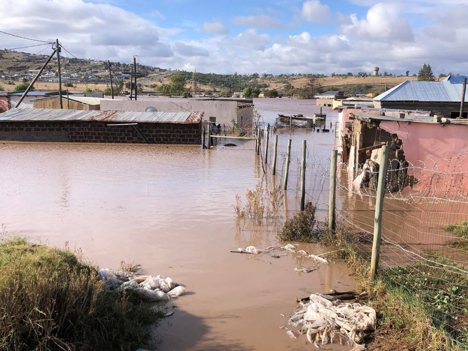 Flood victims to get R12,000 to build mkhukhus | Scrolla.Africa