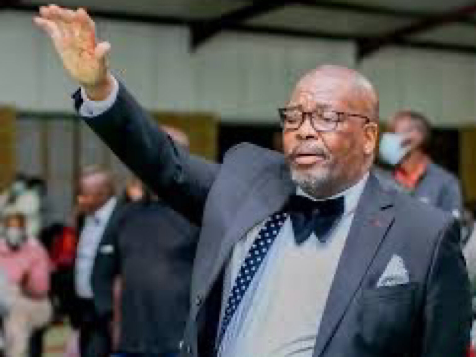 EFF and ANC hail Pastor Gumbi as a healer of the poor - Scrolla.Africa