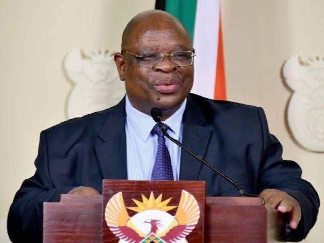 Former chief justice Raymond Zondo loses faith in Hawks over corruption ...