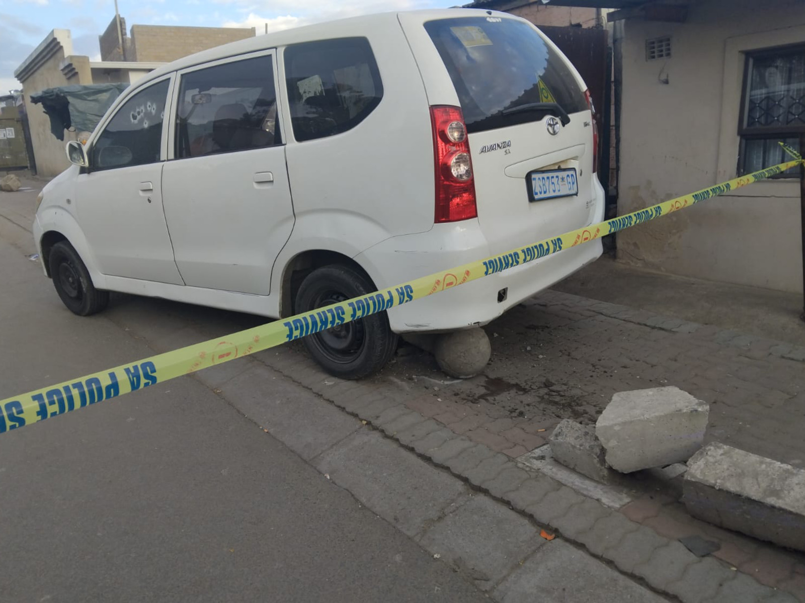 Taxi owner gunned down in Alexandra - Scrolla.Africa