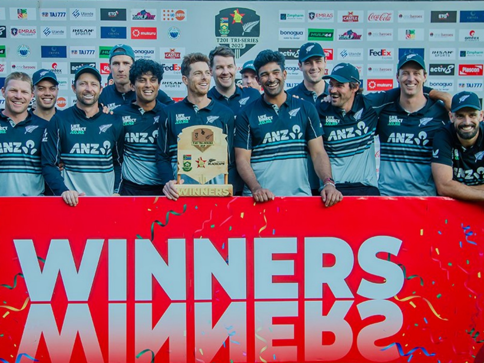 Kiwi Star Matt Henry steals the show in tri-series final - Scrolla.Africa