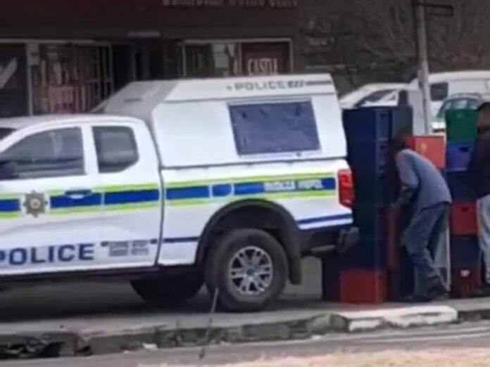 Duduza cops caught on camera selling seized beer - Scrolla.Africa