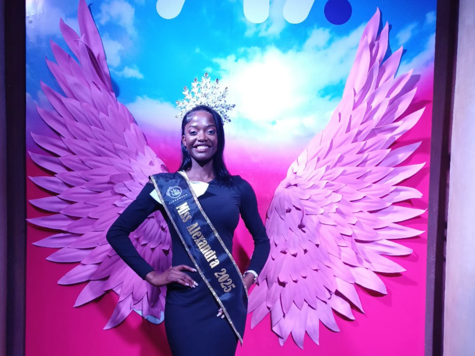 Vanessa Mudau crowned new Miss Alexandra 2025 - Scrolla.Africa