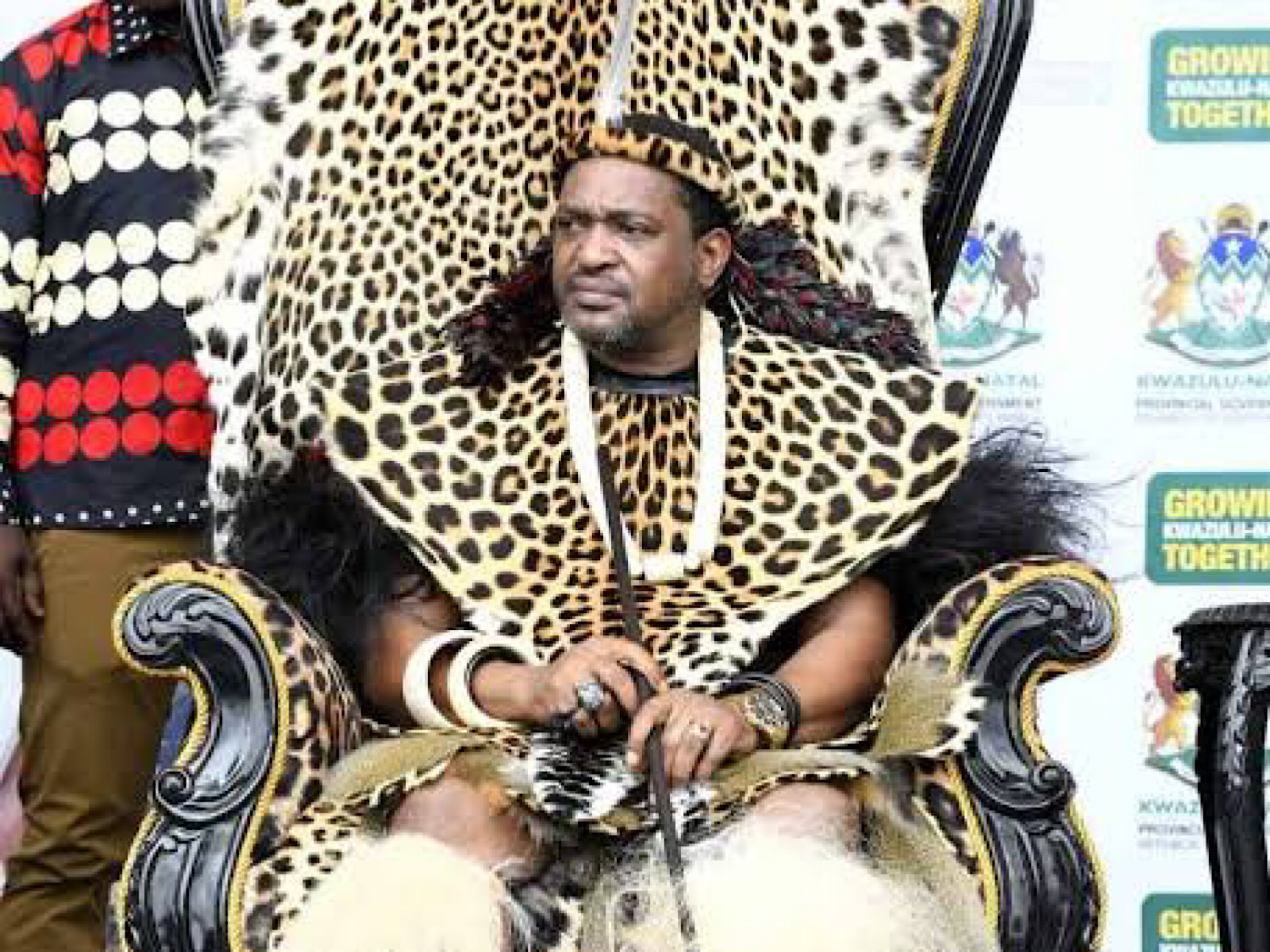 Royal Mzansi: Zulu King’s palace move sparks debate - Scrolla.Africa