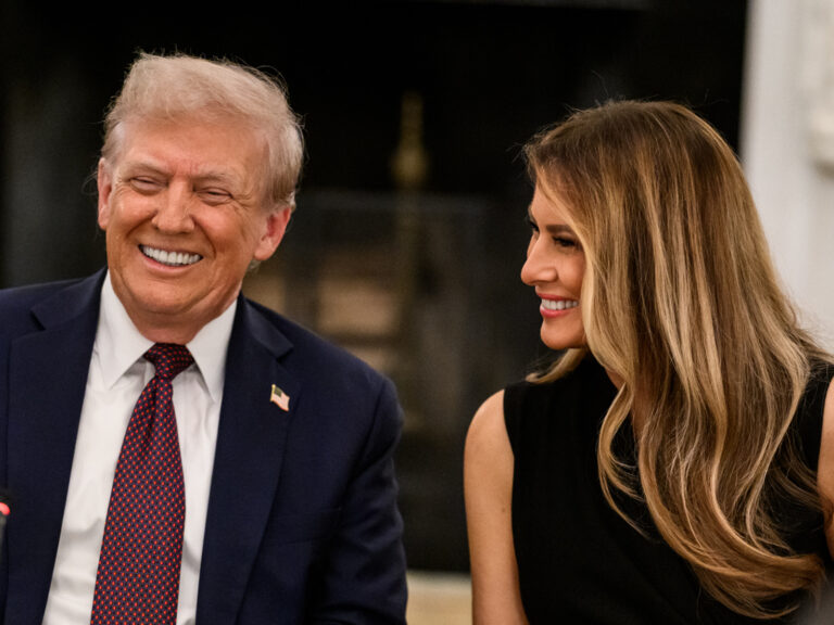 Trump Watch: Trump and Melania caught arguing on helicopter | Scrolla ...