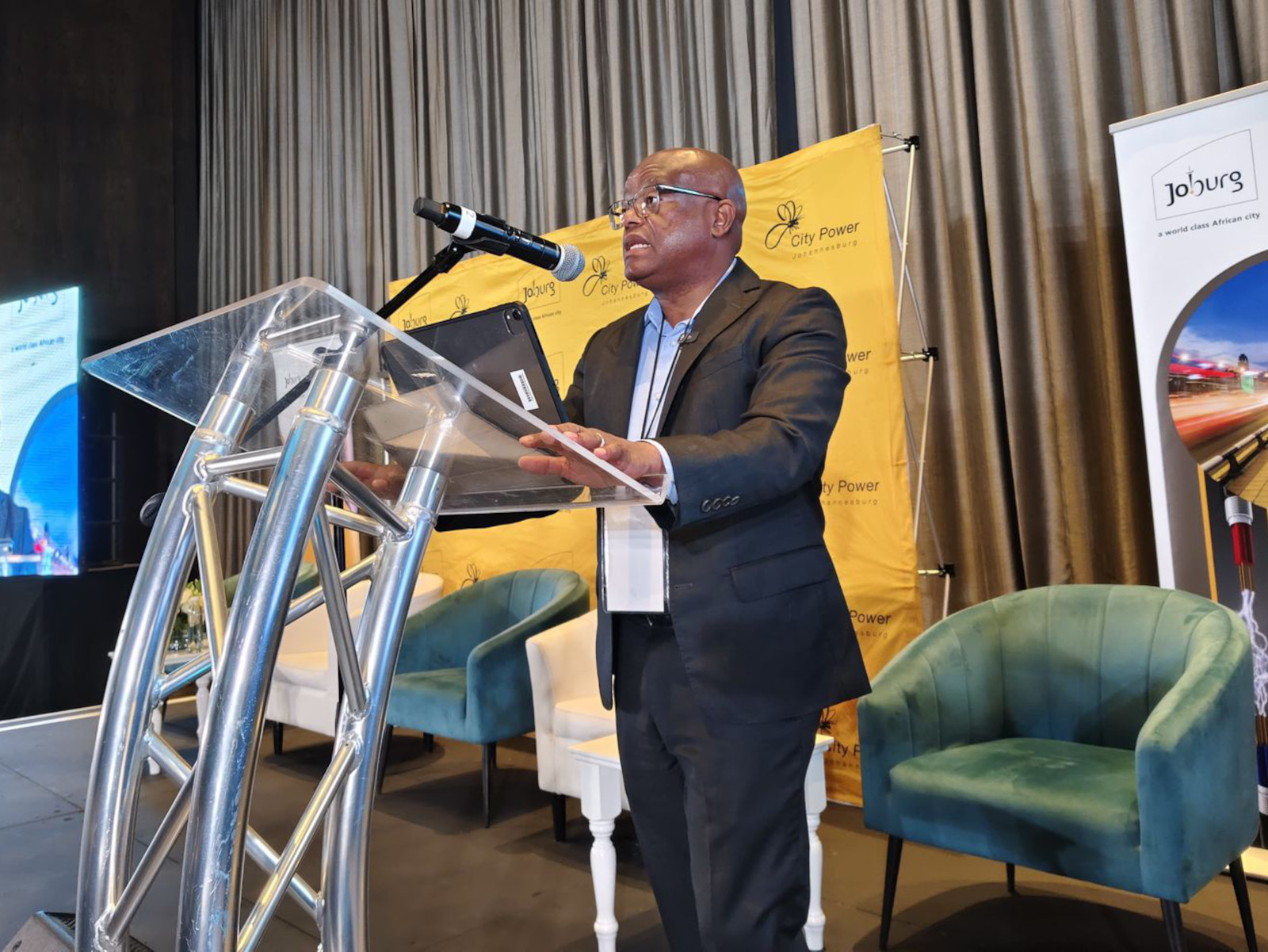 Morero backs clean energy plan and calls for ‘power to the people ...