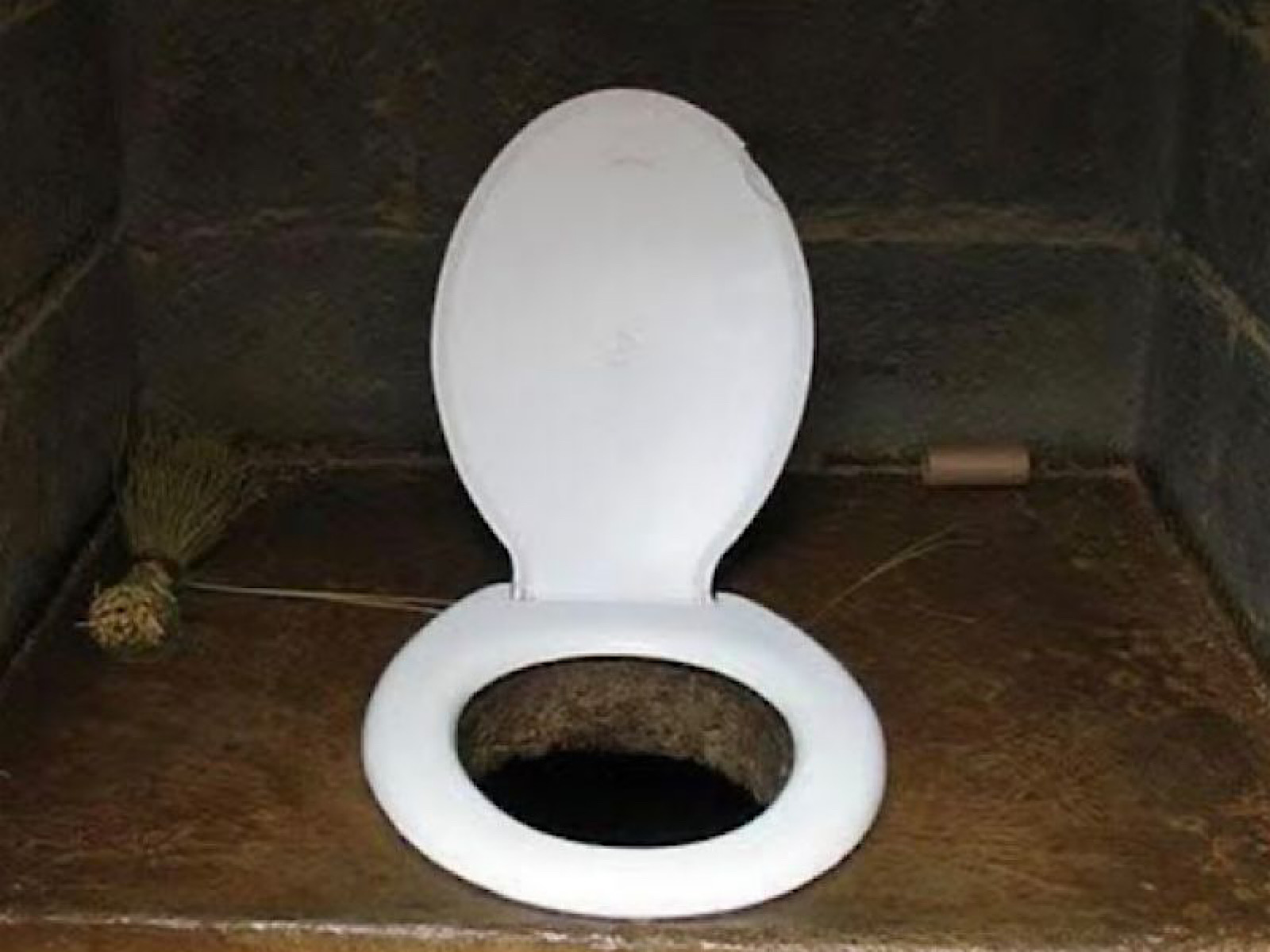 Eastern Cape man makes a living unblocking full toilets - Scrolla.Africa