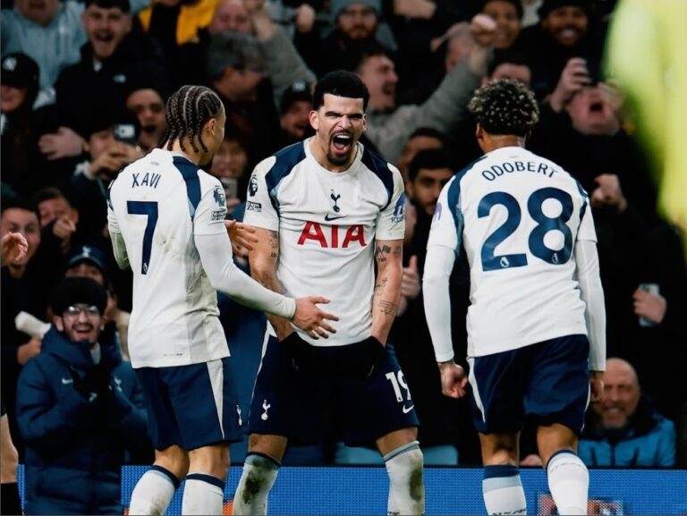 Solanke stunner salvages Spurs point - Scrolla.Africa