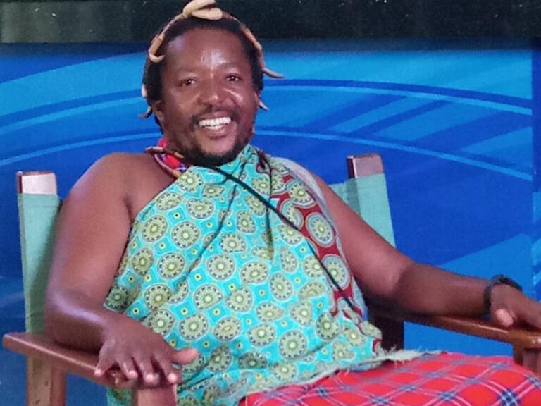 Gunmen shoot dead Mahikeng crime activist Thato Molosankwe - Scrolla.Africa