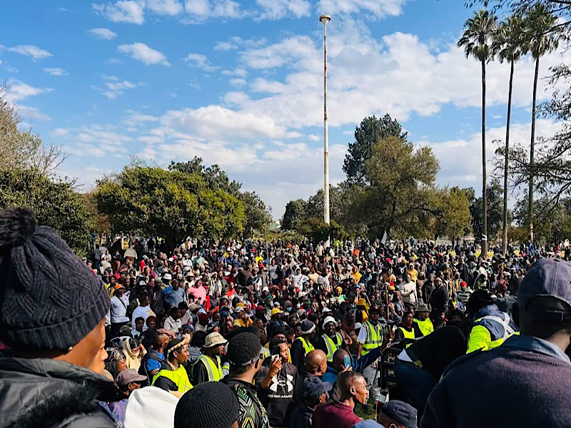 Witbank march ends with 14 arrests and a demand to the mayor - Scrolla ...
