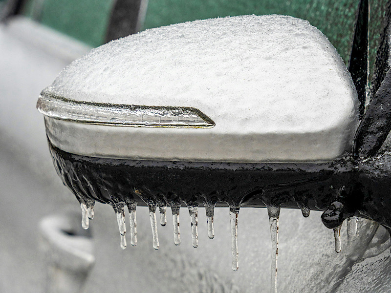 Cold front hits South Africa with snow warnings, rough seas and near ...